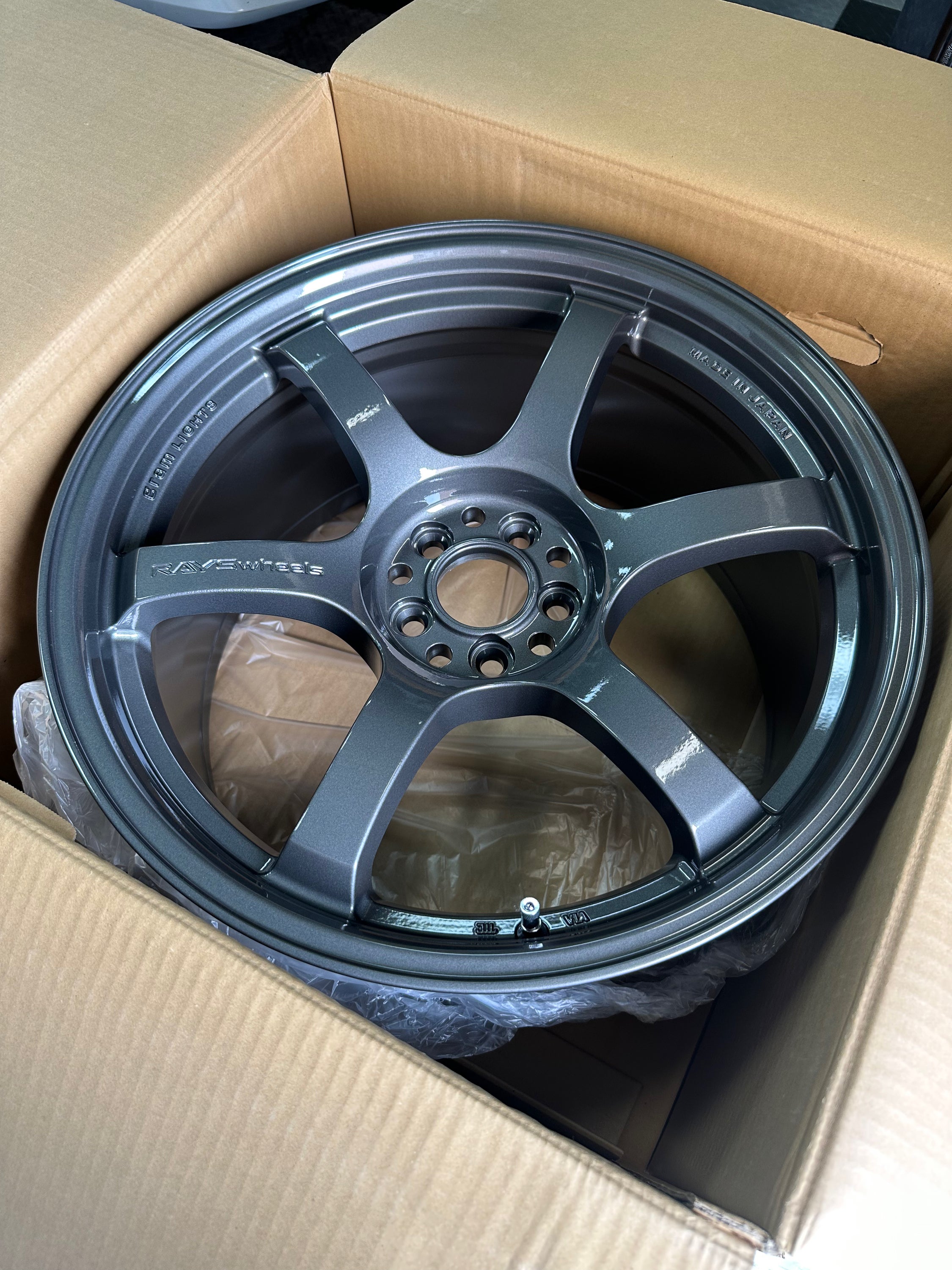 Rays Gramlights 57dr 18x9.5 5x100 et38 Gunmetal | Revision Audio Online